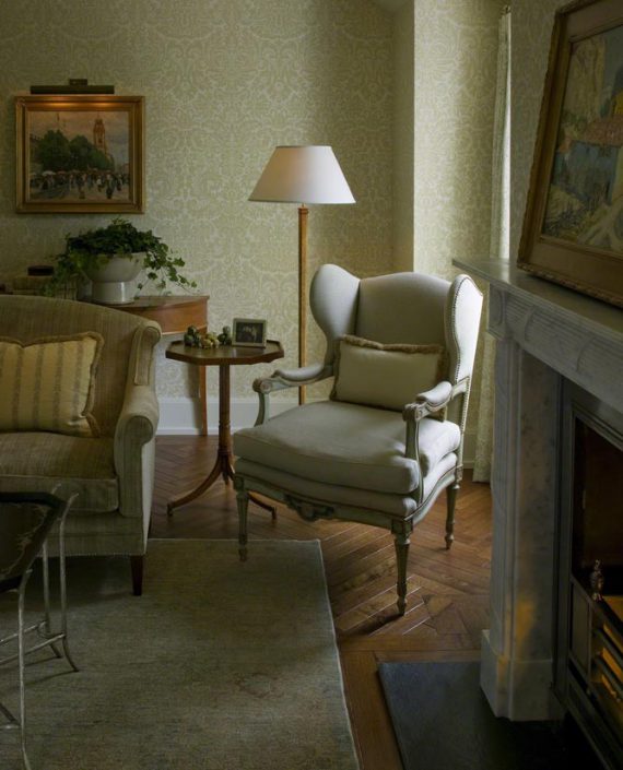 English Country Interior Design in Phoenix ǀ David Michael Miller